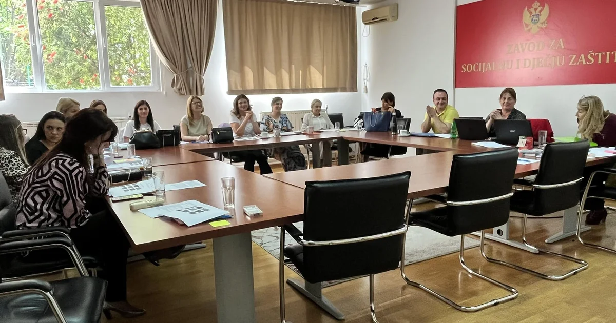 Realizovana je obuka "Vođenje slučaja u socijalnoj zaštit | Zavod za ...